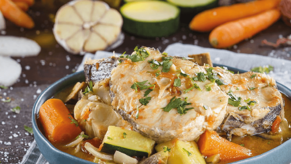 Pescada estufada com legumes - Hortícolas Saturnino